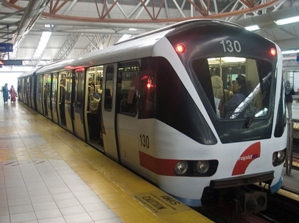 NEW: LRT Kelana Jaya Passengers Shocked by Loud Noise, Services ...