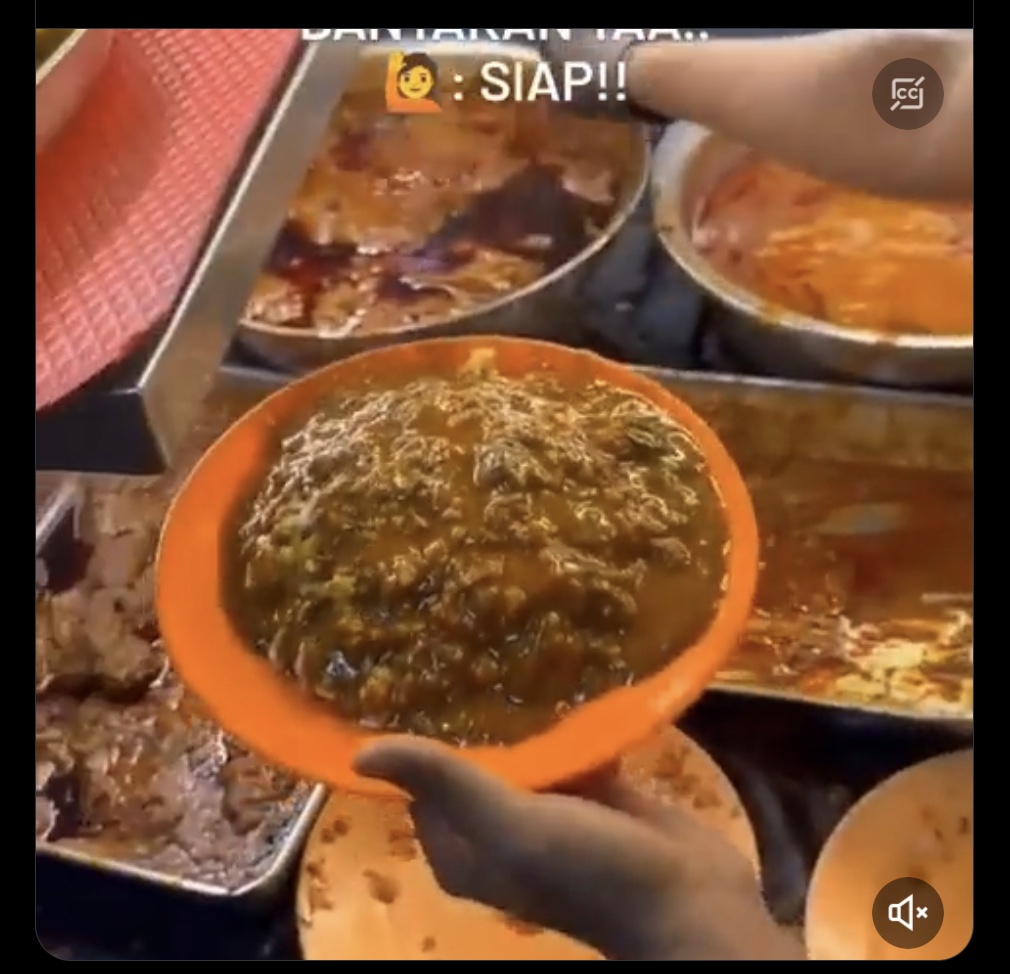 New: Chicken Curry Suspected After 427 Students Suffer Food Poisoning ...