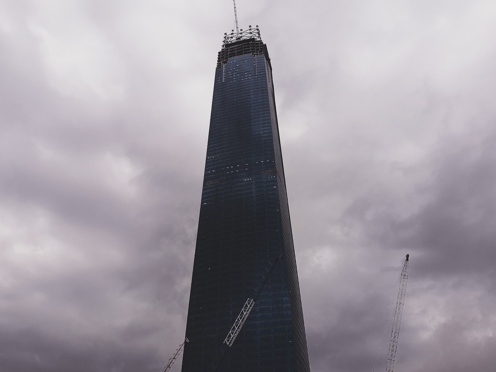 Netizens UPSET At Menara TRX Now BANNING Certain CLOTHING To Match ...