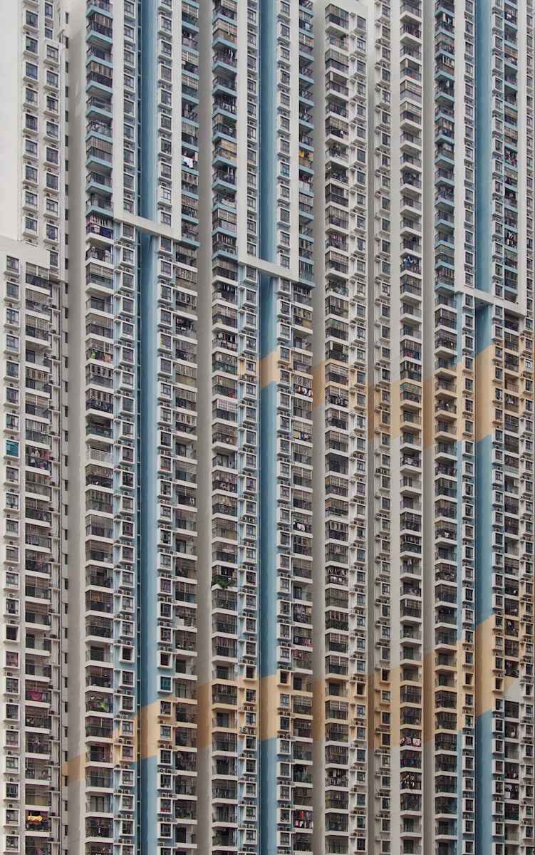 University Student Dies in Fall from 33rd Floor in Kajang